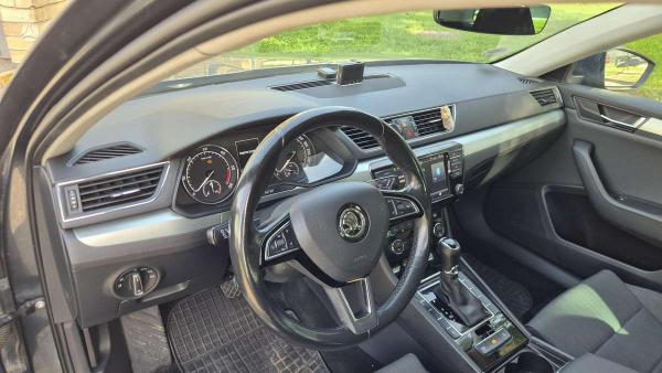 Pelēks Skoda SuperB 2017 Viļņa, ar dzinēja tilpumu 1.97 L un nobraukumu 342 tūkst. km par 10900 €, foto 4 vietnē AUTOMOTO.COM.LV
