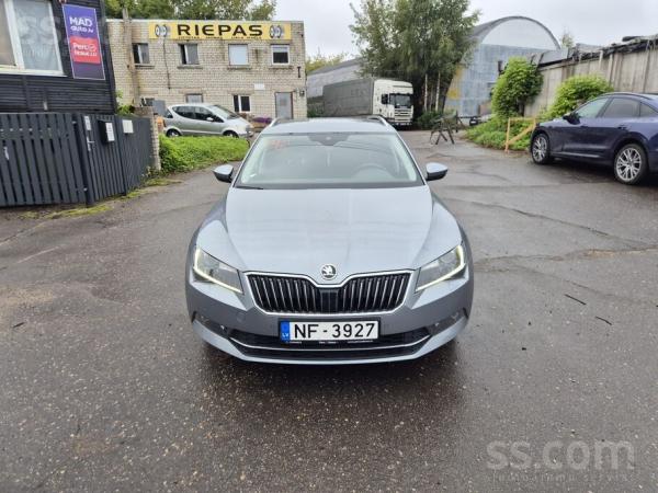 Skoda SuperB 2017 Rīga vietnē Pelēks Skoda SuperB 2017 Rīga, ar dzinēja tilpumu 2.00 L un nobraukumu 193 tūkst. km par 9990 €, foto 4 vietnē AUTOMOTO.COM.LV
