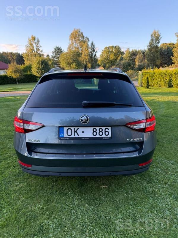 Skoda SuperB 2017 Rīga vietnē Pelēks Skoda SuperB 2017 Rīga, ar dzinēja tilpumu 2.00 L un nobraukumu 294 tūkst. km par 9550 €, foto 5 vietnē AUTOMOTO.COM.LV