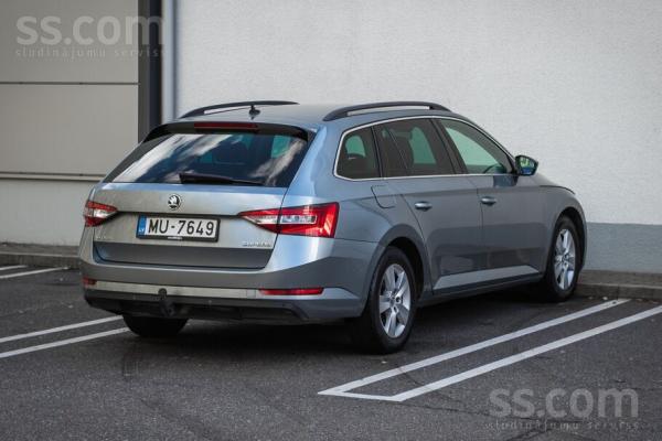Pelēks Skoda SuperB 2017 Rīga, ar dzinēja tilpumu 2.00 L un nobraukumu 349 tūkst. km par 8950 €, foto 5 vietnē AUTOMOTO.COM.LV