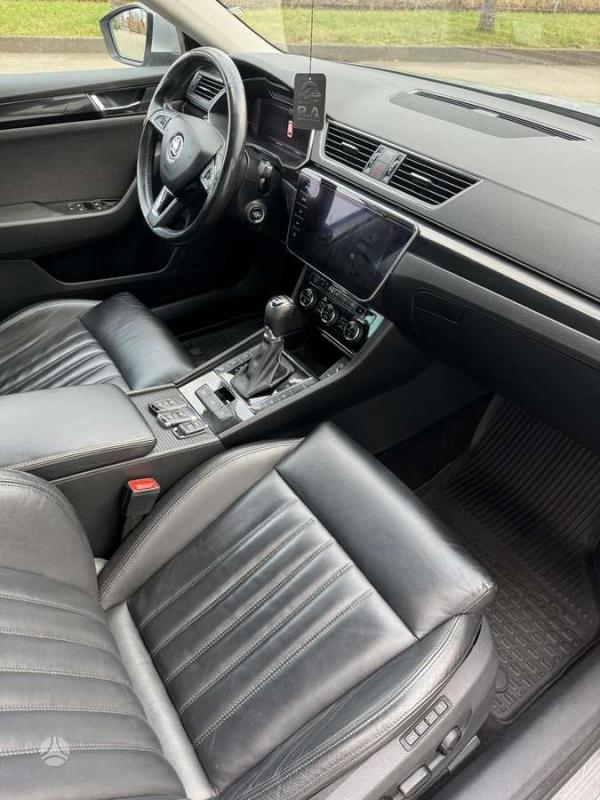 Grey Skoda SuperB 2018 in Klaipeda, with an engine capacity of 1.97 L and mileage of 400 thousand km for 7800 €, photo 7 on AUTOMOTO.COM.LV