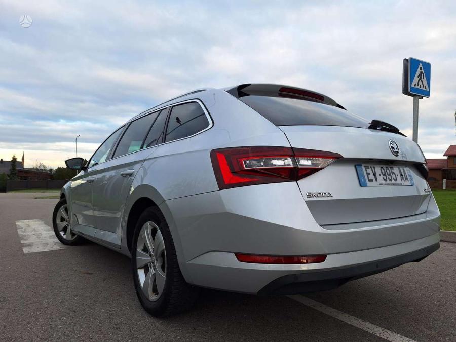 Grey Skoda SuperB 2018 in Klaipeda, with an engine capacity of 1.60 L and mileage of 250 thousand km for 10200 €, photo 2 on AUTOMOTO.COM.LV