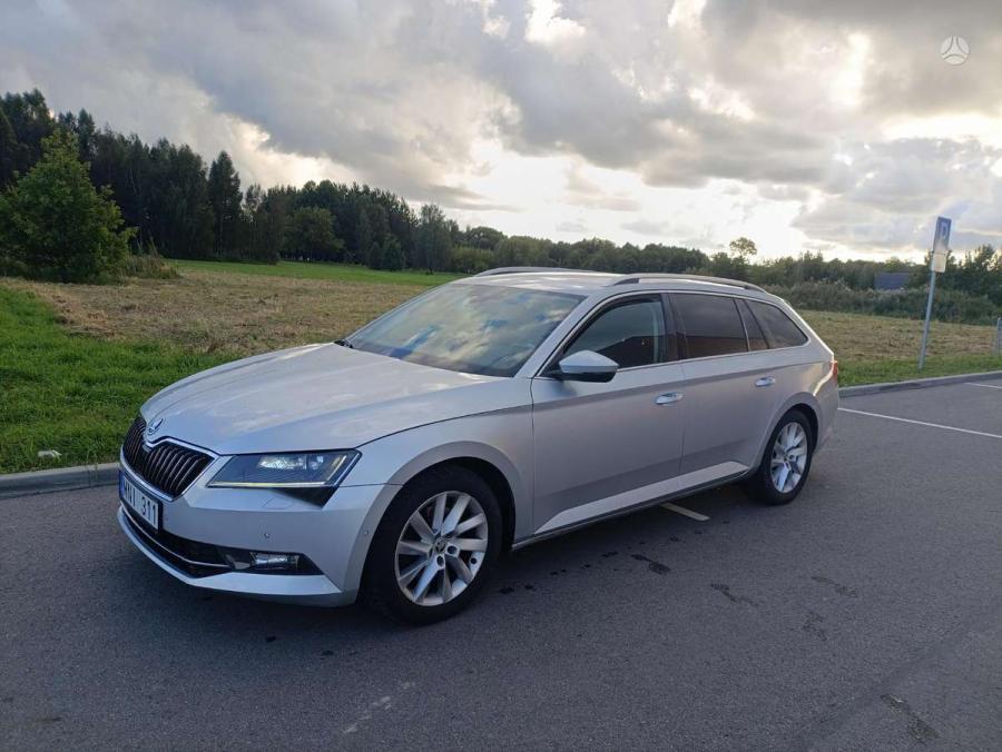 Grey Skoda SuperB 2018 in Gargzdai, with an engine capacity of 1.97 L and mileage of 401 thousand km for 12000 €, photo 1 on AUTOMOTO.COM.LV