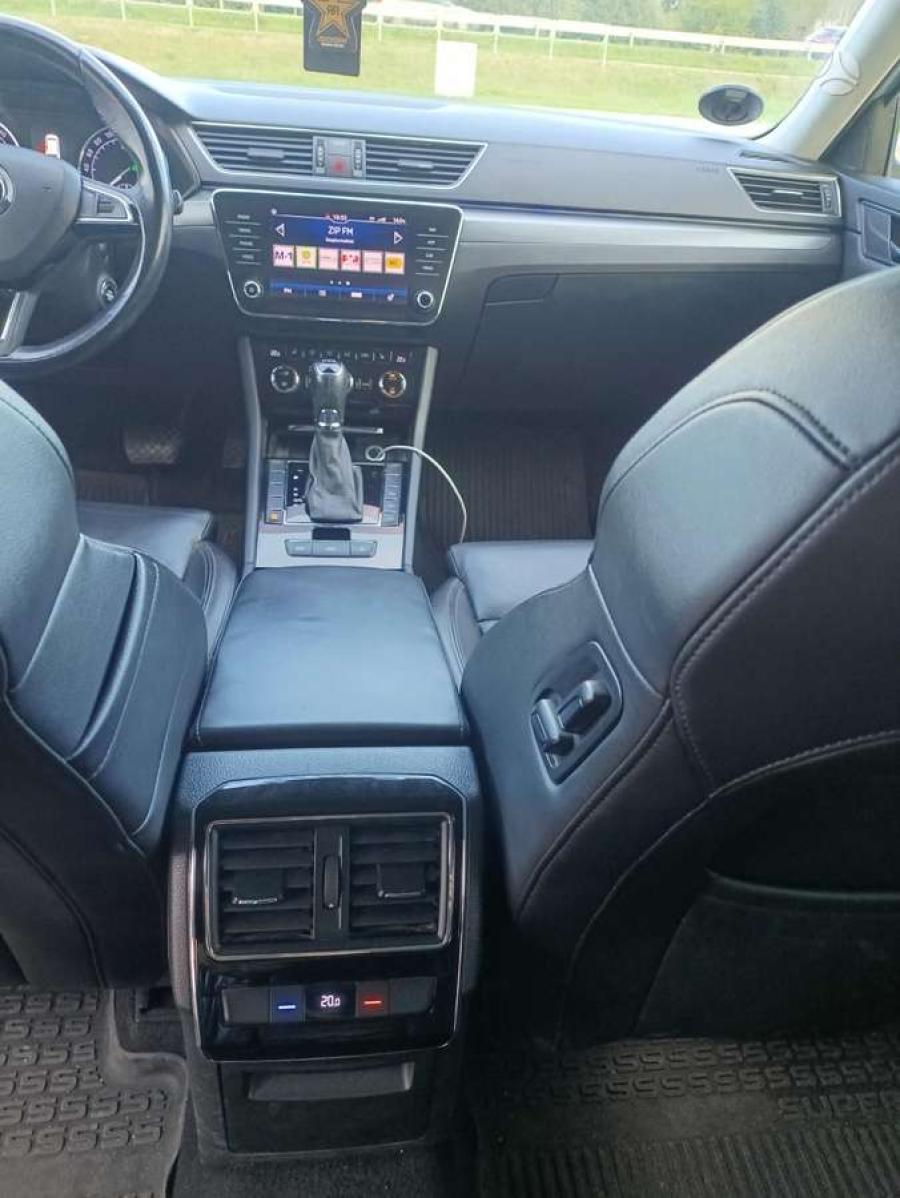 Grey Skoda SuperB 2018 in Gargzdai, with an engine capacity of 1.97 L and mileage of 401 thousand km for 12000 €, photo 7 on AUTOMOTO.COM.LV