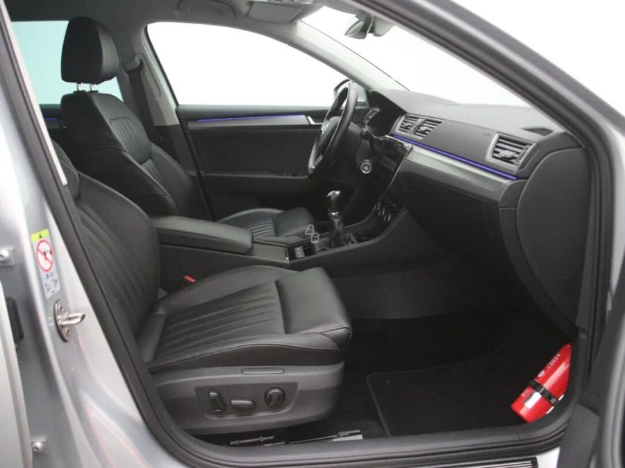 Grey Skoda SuperB 2018 in Vilnius, with an engine capacity of 1.60 L and mileage of 156 thousand km for 14199 €, photo 15 on AUTOMOTO.COM.LV