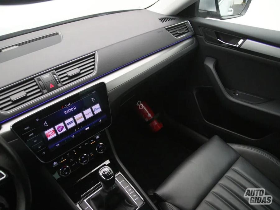 Grey Skoda SuperB 2018 in Vilnius, with an engine capacity of 1.60 L and mileage of 156 thousand km for 14199 €, photo 22 on AUTOMOTO.COM.LV