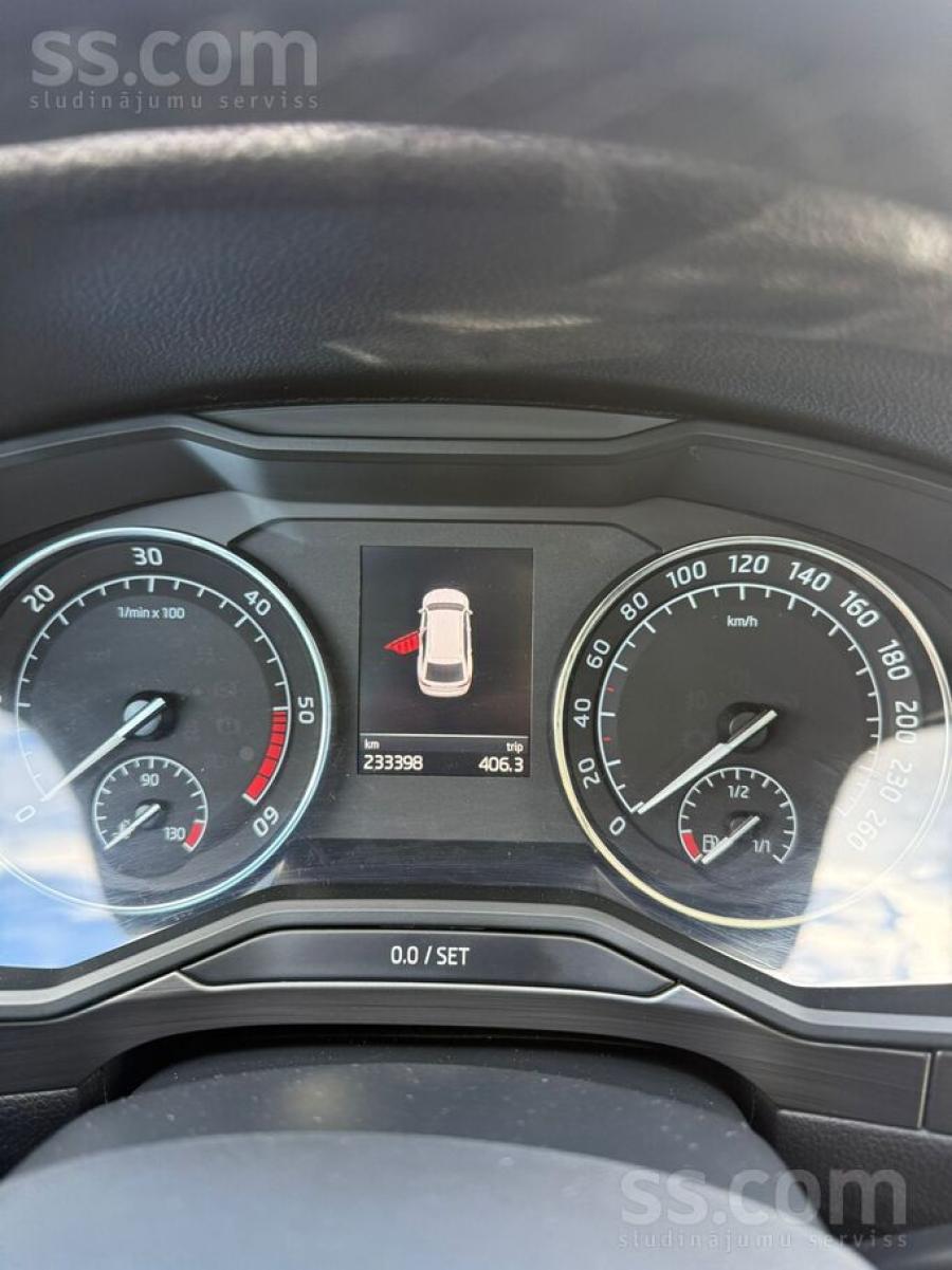 Grey Skoda SuperB 2018 in Riga, with an engine capacity of 2.00 L and mileage of 237 thousand km for 12650 €, photo 8 on AUTOMOTO.COM.LV