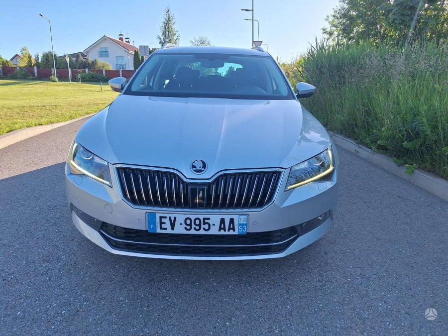 Grey Skoda SuperB 2018 in Klaipeda, with an engine capacity of 1.60 L and mileage of 249 thousand km for 9690 €, photo 6 on AUTOMOTO.COM.LV