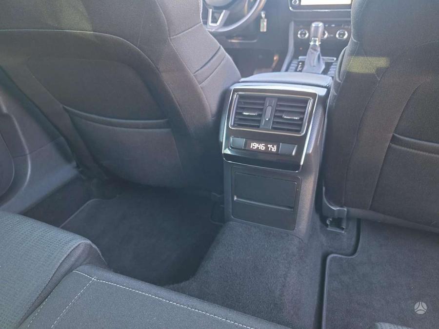Grey Skoda SuperB 2018 in Klaipeda, with an engine capacity of 1.60 L and mileage of 249 thousand km for 9690 €, photo 20 on AUTOMOTO.COM.LV