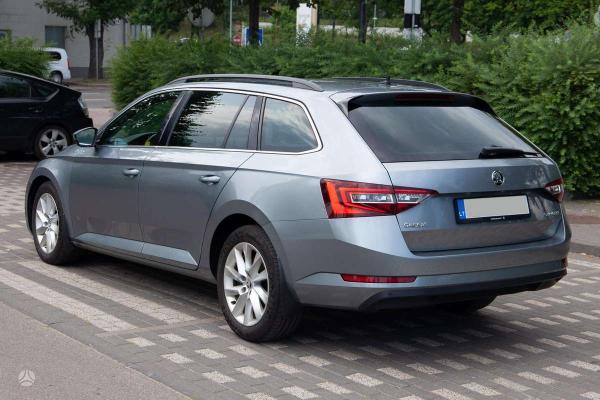 Pelēks Skoda SuperB 2018 Viļņa, ar dzinēja tilpumu 1.97 L un nobraukumu 213 tūkst. km par 12000 €, foto 3 vietnē AUTOMOTO.COM.LV