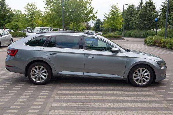 Pelēks Skoda SuperB 2018 Viļņa, ar dzinēja tilpumu 1.97 L un nobraukumu 213 tūkst. km par 12000 €, foto 6 vietnē AUTOMOTO.COM.LV
