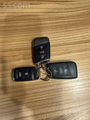 Grey Skoda SuperB 2018 in Riga, with an engine capacity of 2.00 L and mileage of 235 thousand km for 14500 €, photo 18 on AUTOMOTO.COM.LV