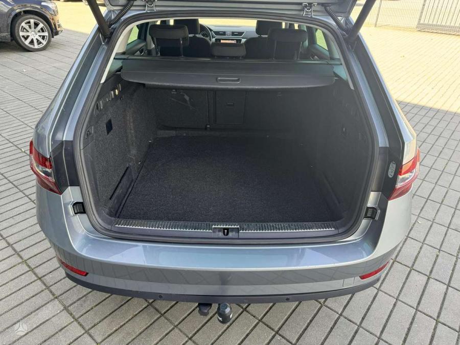 Grey Skoda SuperB 2018 in Kaunas, with an engine capacity of 1.40 L and mileage of 156 thousand km for 11900 €, photo 7 on AUTOMOTO.COM.LV