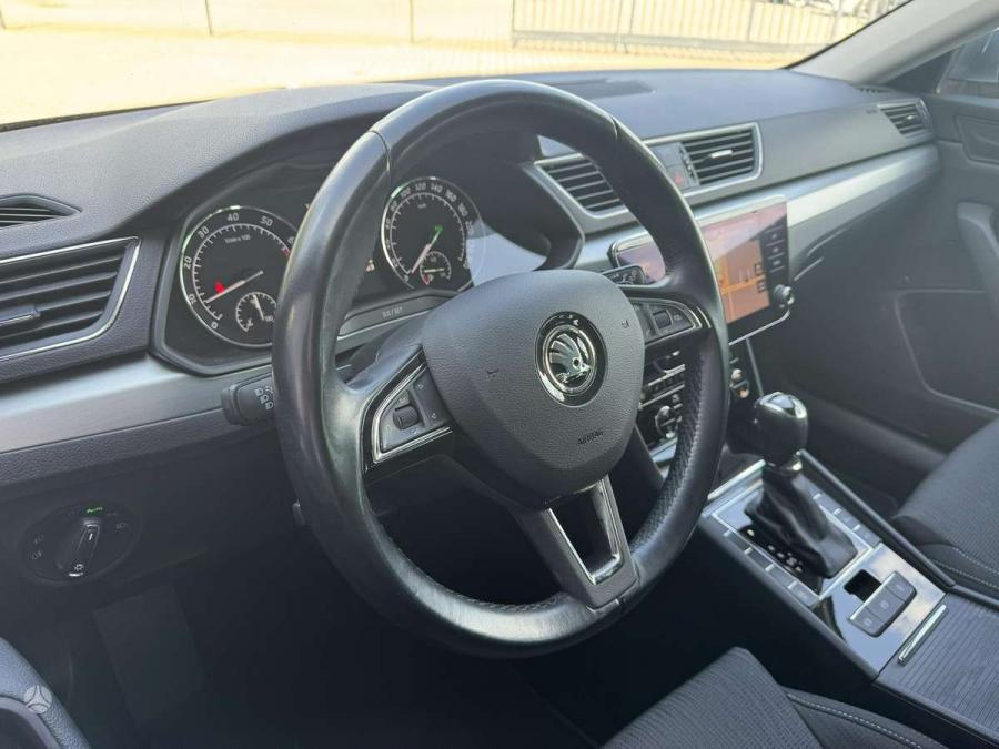 Grey Skoda SuperB 2018 in Kaunas, with an engine capacity of 1.40 L and mileage of 156 thousand km for 11900 €, photo 13 on AUTOMOTO.COM.LV