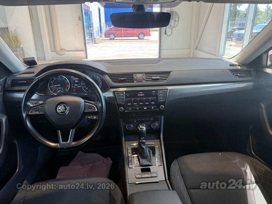 Pelēks Skoda SuperB 2018 Hāpsalu, ar dzinēja tilpumu 2.00 L un nobraukumu 160 tūkst. km par 16000 €, foto 6 vietnē AUTOMOTO.COM.LV