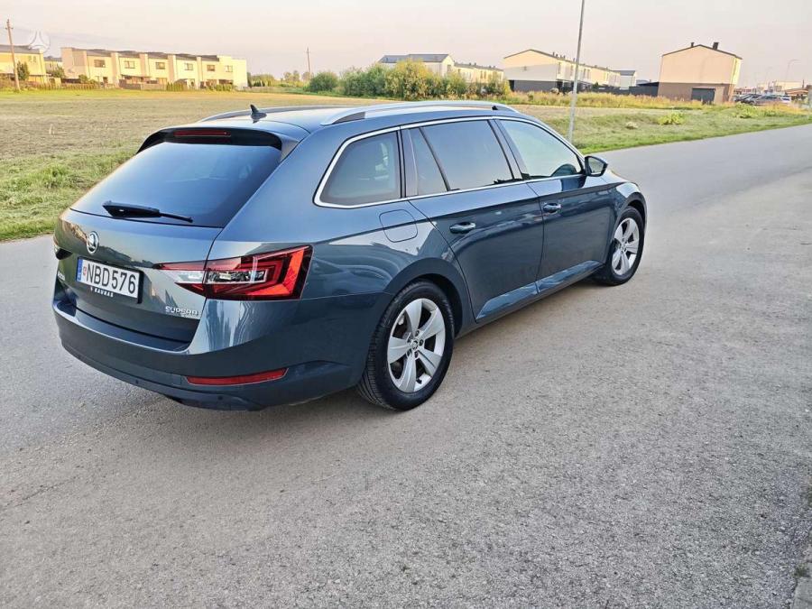 Grey Skoda SuperB 2018 in Kaunas, with an engine capacity of 1.50 L and mileage of 143 thousand km for 17000 €, photo 3 on AUTOMOTO.COM.LV