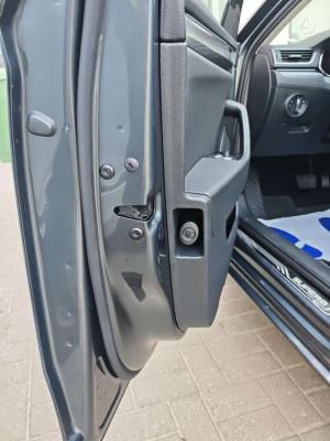 Grey Skoda SuperB 2018 in Kaunas, with an engine capacity of 1.50 L and mileage of 143 thousand km for 17000 €, photo 16 on AUTOMOTO.COM.LV