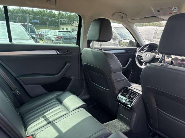Grey Skoda SuperB 2018 in Vilnius, with an engine capacity of 1.97 L and mileage of 238 thousand km for 12900 €, photo 10 on AUTOMOTO.COM.LV