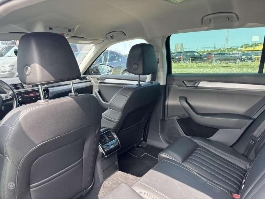 Grey Skoda SuperB 2018 in Vilnius, with an engine capacity of 1.97 L and mileage of 238 thousand km for 12900 €, photo 12 on AUTOMOTO.COM.LV