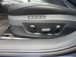 Grey Skoda SuperB 2018 in Vilnius, with an engine capacity of 1.97 L and mileage of 238 thousand km for 12900 €, photo 21 on AUTOMOTO.COM.LV