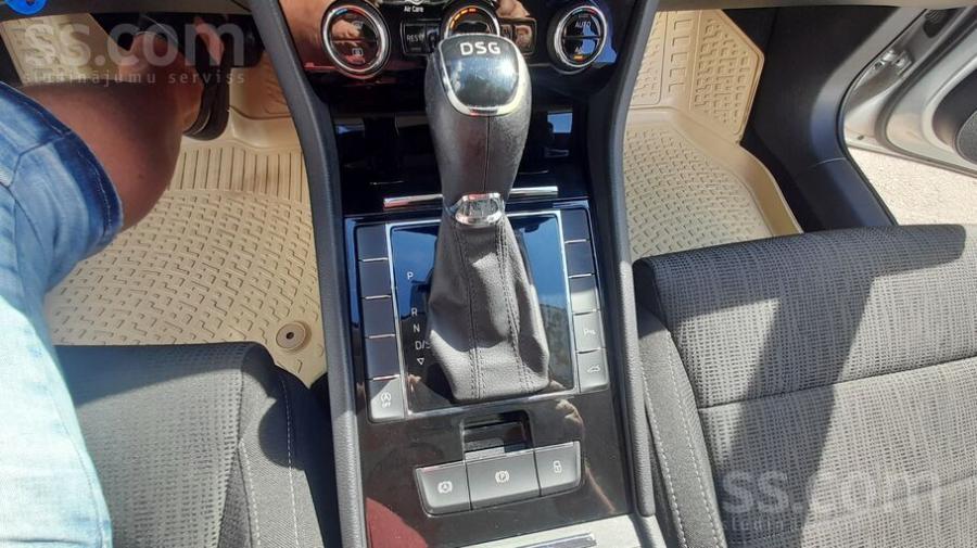 Pelēks Skoda SuperB 2018 Rīga, ar dzinēja tilpumu 1.60 L un nobraukumu 319 tūkst. km par 9990 €, foto 25 vietnē AUTOMOTO.COM.LV