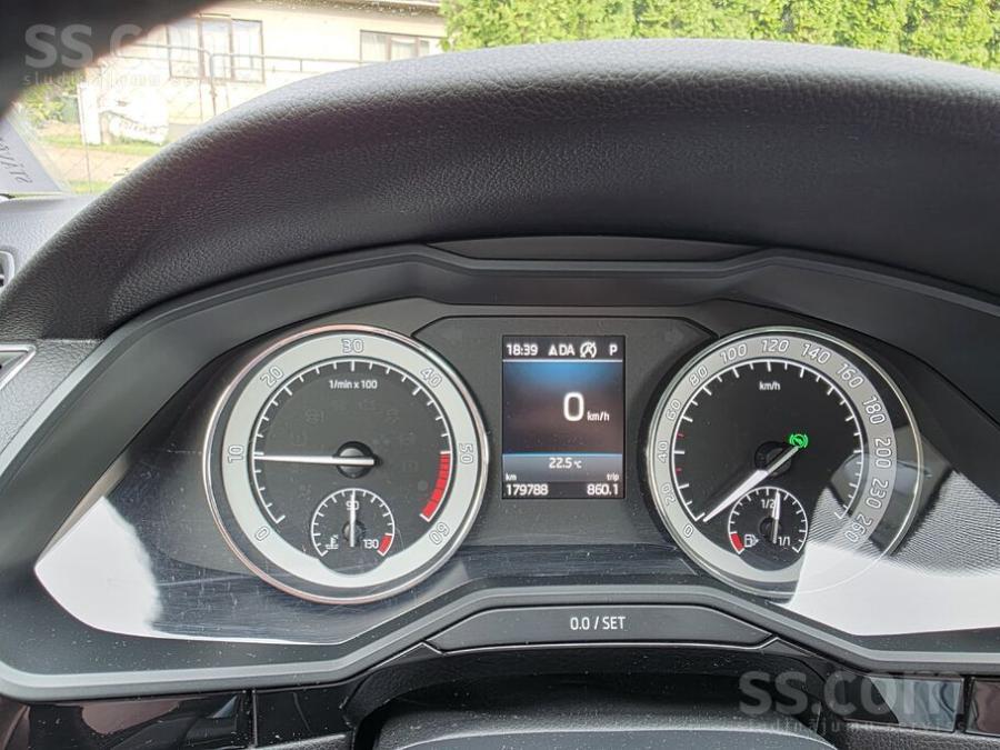 Pelēks Skoda SuperB 2018 Valmiera, ar dzinēja tilpumu 2.00 L un nobraukumu 183 tūkst. km par 18200 €, foto 6 vietnē AUTOMOTO.COM.LV