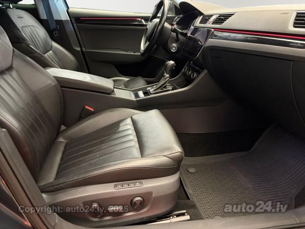 Grey Skoda SuperB 2018 in Tallinn, with an engine capacity of 2.00 L and mileage of 183 thousand km for 19900 €, photo 9 on AUTOMOTO.COM.LV