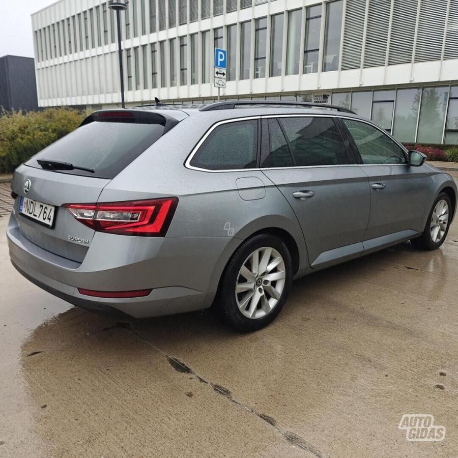 Pelēks Skoda SuperB 2018 Viļņa, ar dzinēja tilpumu 1.60 L un nobraukumu 215 tūkst. km par 10800 €, foto 6 vietnē AUTOMOTO.COM.LV