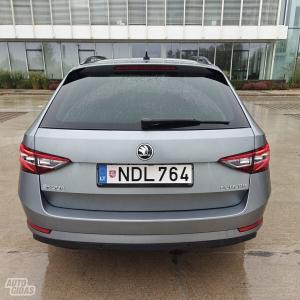 Pelēks Skoda SuperB 2018 Viļņa, ar dzinēja tilpumu 1.60 L un nobraukumu 215 tūkst. km par 10800 €, foto 7 vietnē AUTOMOTO.COM.LV