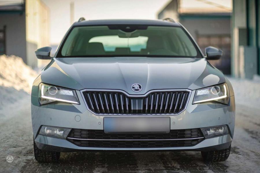 Grey Skoda SuperB 2019 in Kaunas, with an engine capacity of 2.00 L and mileage of 164 thousand km for 15590 €, photo 25 on AUTOMOTO.COM.LV
