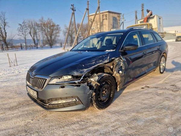 Grey Skoda SuperB 2019 in Kaunas, with an engine capacity of 1.97 L and mileage of 215 thousand km for 8150 €, photo 1 on AUTOMOTO.COM.LV