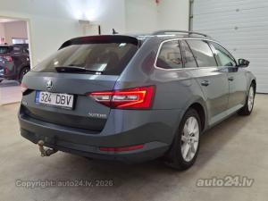 Pelēks Skoda SuperB 2019 Hāpsalu, ar dzinēja tilpumu 2.00 L un nobraukumu 289 tūkst. km par 10900 €, foto 5 vietnē AUTOMOTO.COM.LV