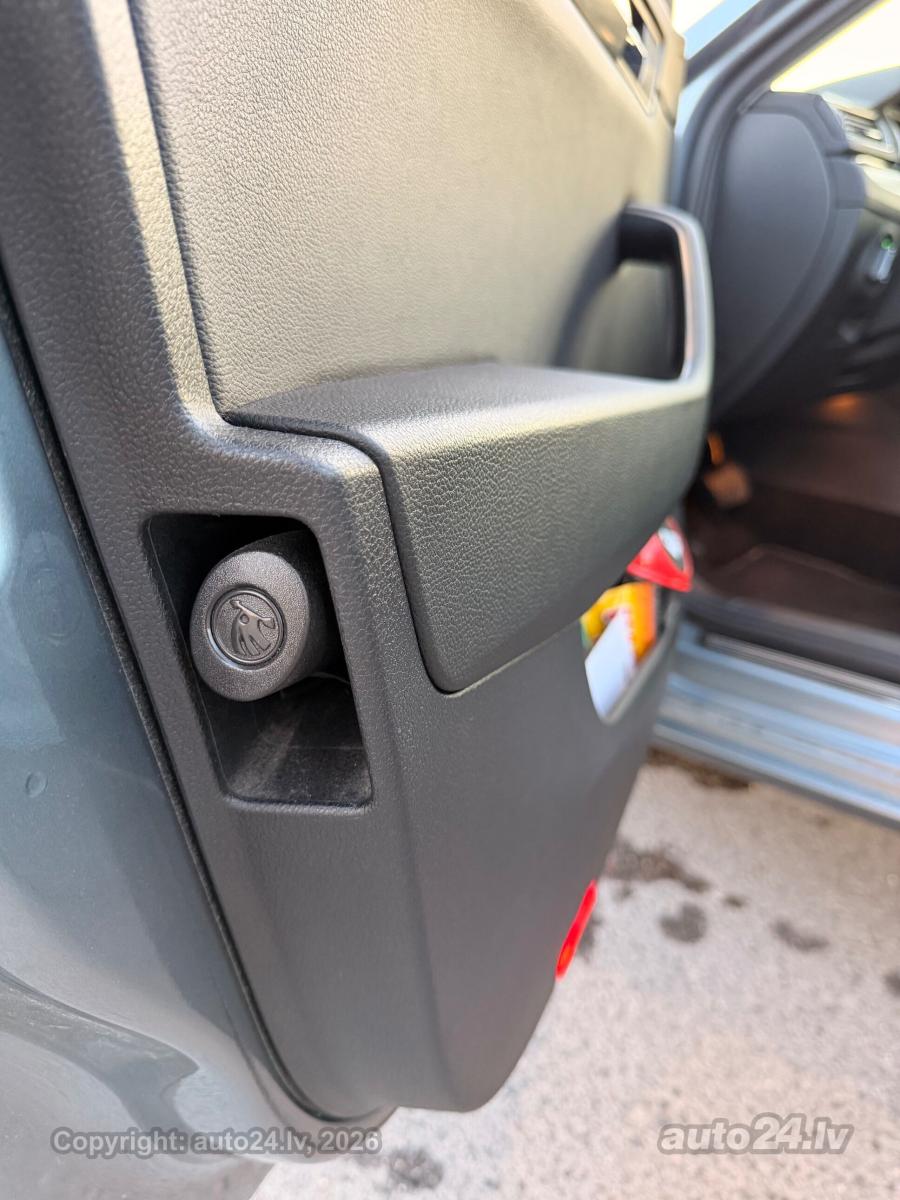 Pelēks Skoda SuperB 2019 Tallina, ar dzinēja tilpumu 1.60 L un nobraukumu 237 tūkst. km par 13500 €, foto 11 vietnē AUTOMOTO.COM.LV