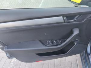 Grey Skoda SuperB 2019 in Jurbarkas, with an engine capacity of 2.00 L and mileage of 255 thousand km for 9300 €, photo 17 on AUTOMOTO.COM.LV