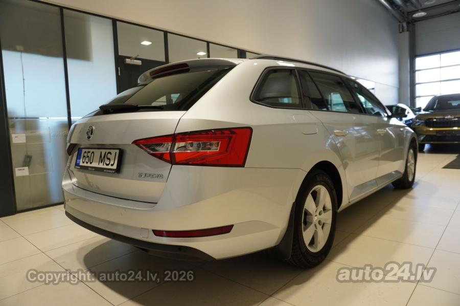 Grey Skoda SuperB 2019 in Tallinn, with an engine capacity of 1.40 L and mileage of 131 thousand km for 13900 €, photo 4 on AUTOMOTO.COM.LV
