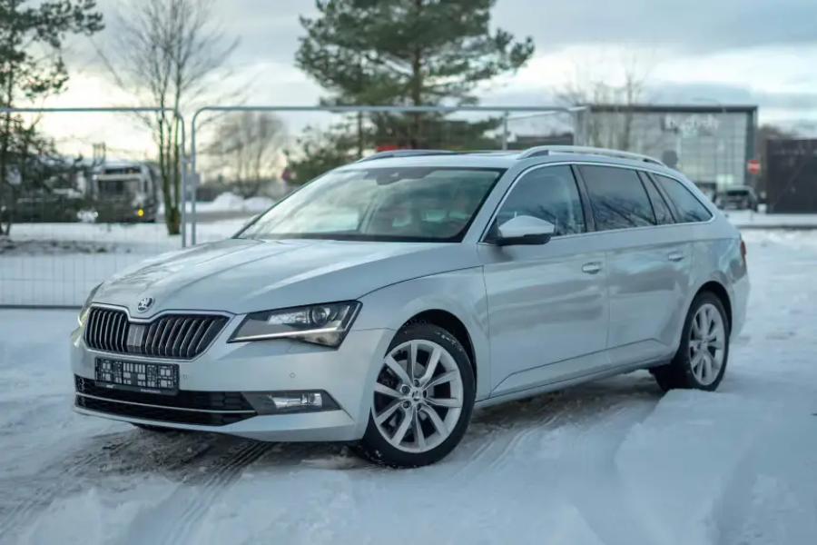 Pelēks Skoda SuperB 2019 Liepāja, ar dzinēja tilpumu 2.00 L un nobraukumu 154 tūkst. km par 18600 €, foto 1 vietnē AUTOMOTO.COM.LV