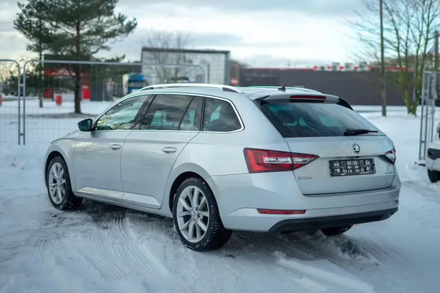 Pelēks Skoda SuperB 2019 Liepāja, ar dzinēja tilpumu 2.00 L un nobraukumu 154 tūkst. km par 18600 €, foto 3 vietnē AUTOMOTO.COM.LV