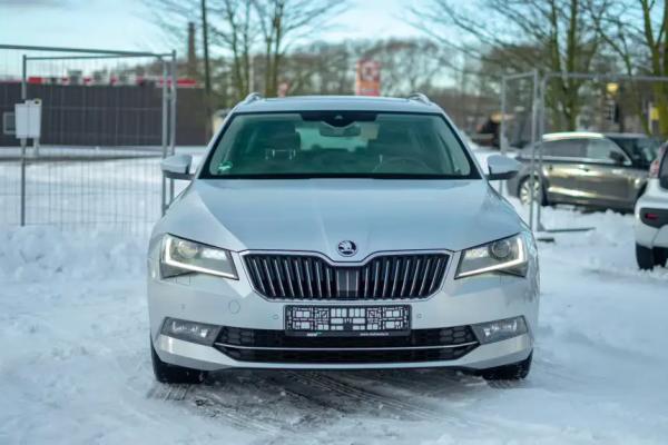 Grey Skoda SuperB 2019 in Liepaja, with an engine capacity of 2.00 L and mileage of 154 thousand km for 18600 €, photo 5 on AUTOMOTO.COM.LV