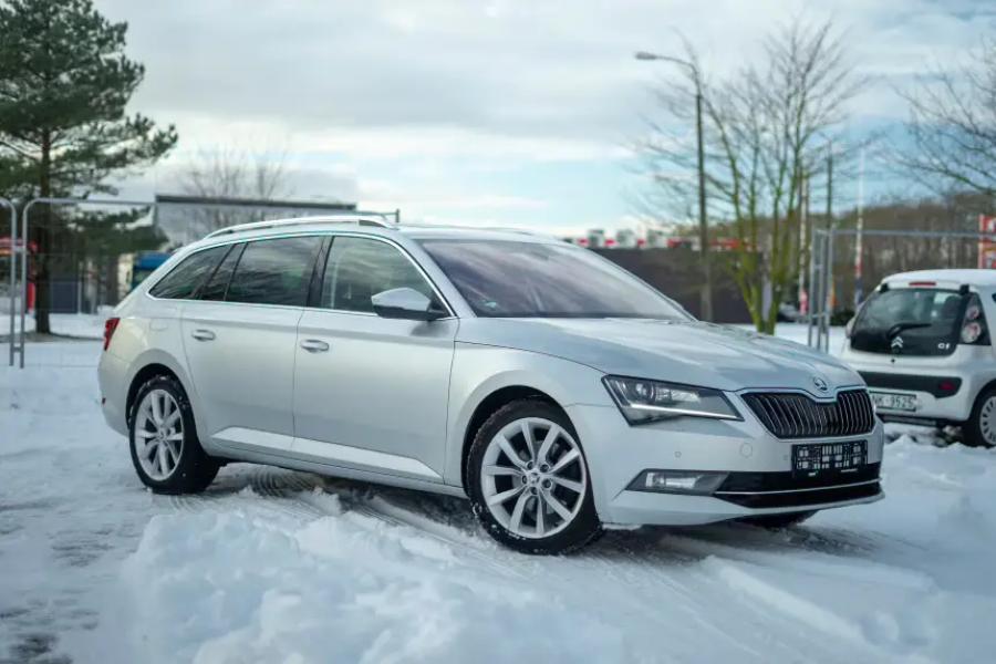 Pelēks Skoda SuperB 2019 Liepāja, ar dzinēja tilpumu 2.00 L un nobraukumu 154 tūkst. km par 18600 €, foto 7 vietnē AUTOMOTO.COM.LV