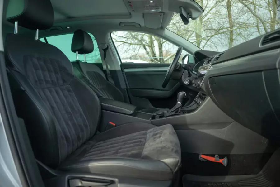 Pelēks Skoda SuperB 2019 Liepāja, ar dzinēja tilpumu 2.00 L un nobraukumu 154 tūkst. km par 18600 €, foto 13 vietnē AUTOMOTO.COM.LV