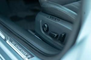 Pelēks Skoda SuperB 2019 Liepāja, ar dzinēja tilpumu 2.00 L un nobraukumu 154 tūkst. km par 18600 €, foto 24 vietnē AUTOMOTO.COM.LV