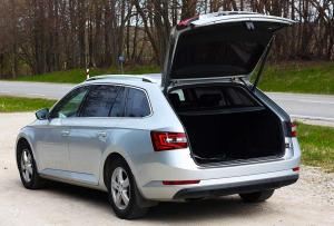 Pelēks Skoda SuperB 2019 Kretinga, ar dzinēja tilpumu 1.97 L un nobraukumu 312 tūkst. km par 11199 €, foto 18 vietnē AUTOMOTO.COM.LV