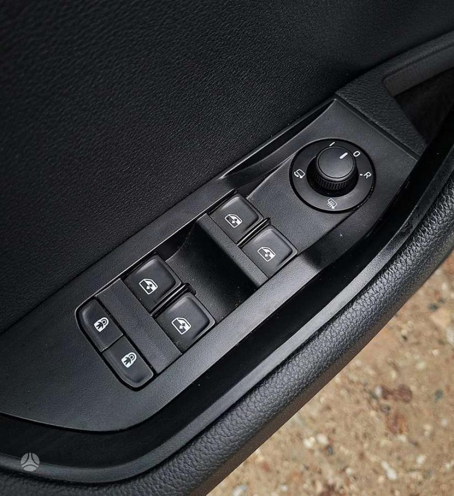Pelēks Skoda SuperB 2019 Kretinga, ar dzinēja tilpumu 1.97 L un nobraukumu 312 tūkst. km par 11199 €, foto 24 vietnē AUTOMOTO.COM.LV