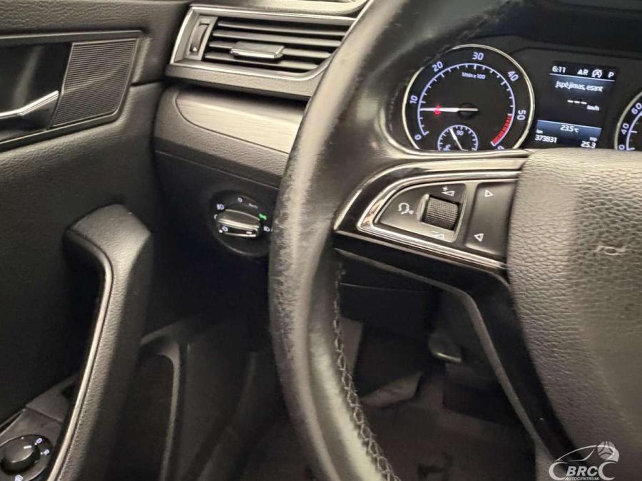 Pelēks Skoda SuperB 2019 Viļņa, ar dzinēja tilpumu 1.97 L un nobraukumu 374 tūkst. km par 9400 €, foto 31 vietnē AUTOMOTO.COM.LV