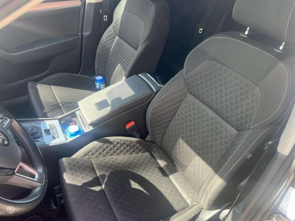 Pelēks Skoda SuperB 2019 Šakiai, ar dzinēja tilpumu 1.97 L un nobraukumu 124 tūkst. km par 14999 €, foto 5 vietnē AUTOMOTO.COM.LV