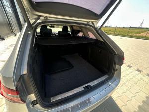 Grey Skoda SuperB 2019 in Klaipeda, with an engine capacity of 1.97 L and mileage of 313 thousand km for 12200 €, photo 12 on AUTOMOTO.COM.LV