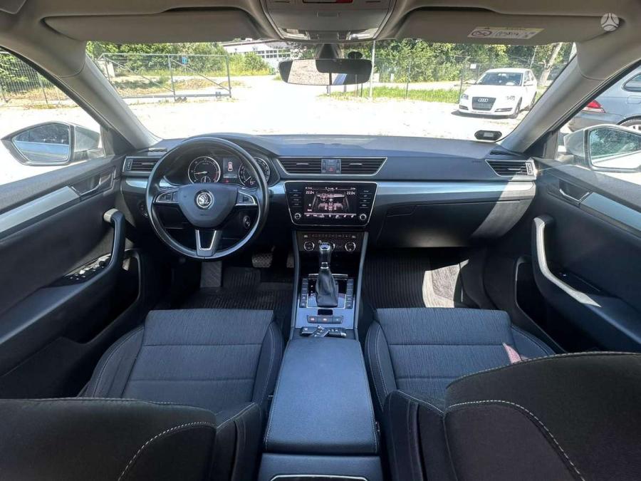 Grey Skoda SuperB 2019 in Klaipeda, with an engine capacity of 1.97 L and mileage of 313 thousand km for 12200 €, photo 15 on AUTOMOTO.COM.LV