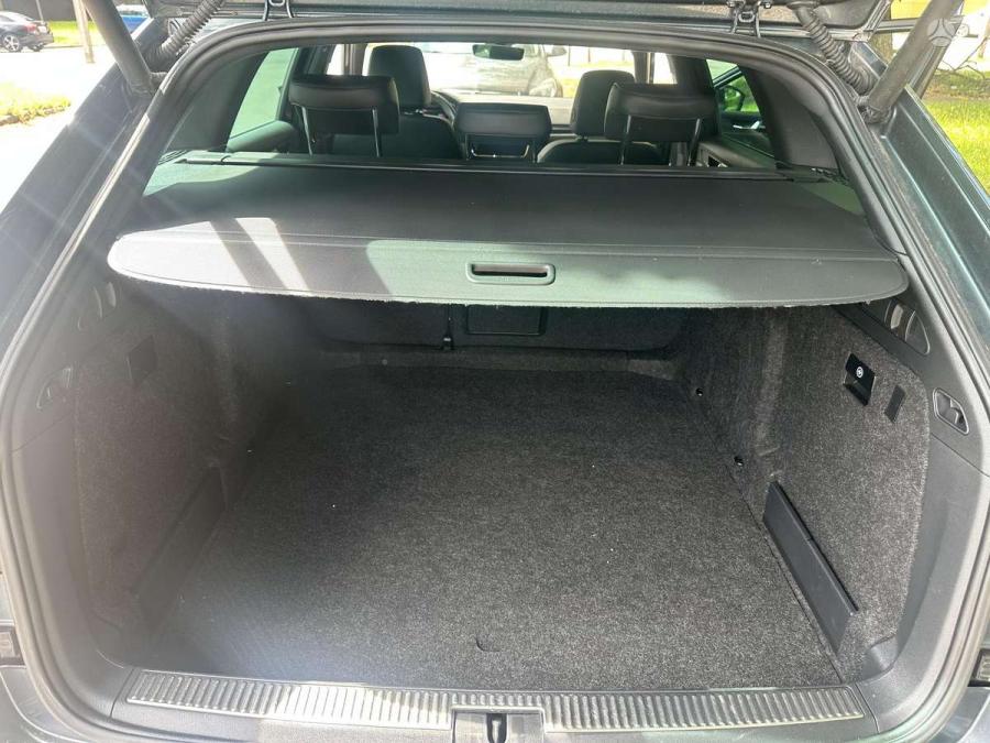 Grey Skoda SuperB 2019 in Kaunas, with an engine capacity of 1.97 L and mileage of 160 thousand km for 19500 €, photo 19 on AUTOMOTO.COM.LV