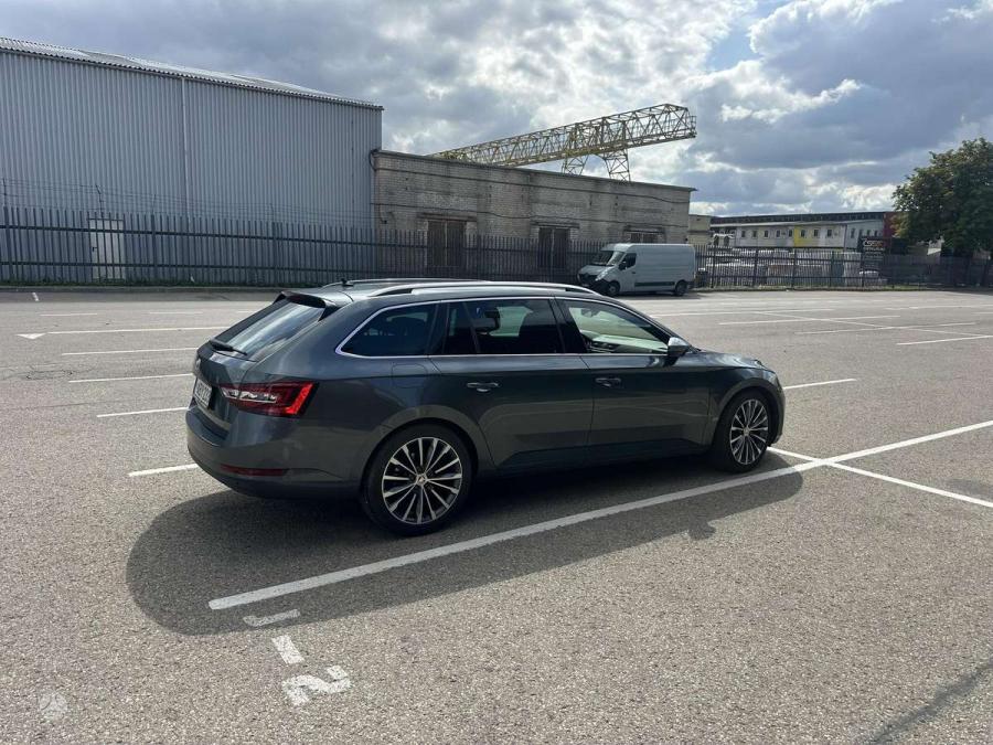 Grey Skoda SuperB 2019 in Kaunas, with an engine capacity of 1.97 L and mileage of 160 thousand km for 19500 €, photo 23 on AUTOMOTO.COM.LV