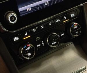 Pelēks Skoda SuperB 2019 Marijampole, ar dzinēja tilpumu 1.97 L un nobraukumu 269 tūkst. km par 15999 €, foto 8 vietnē AUTOMOTO.COM.LV